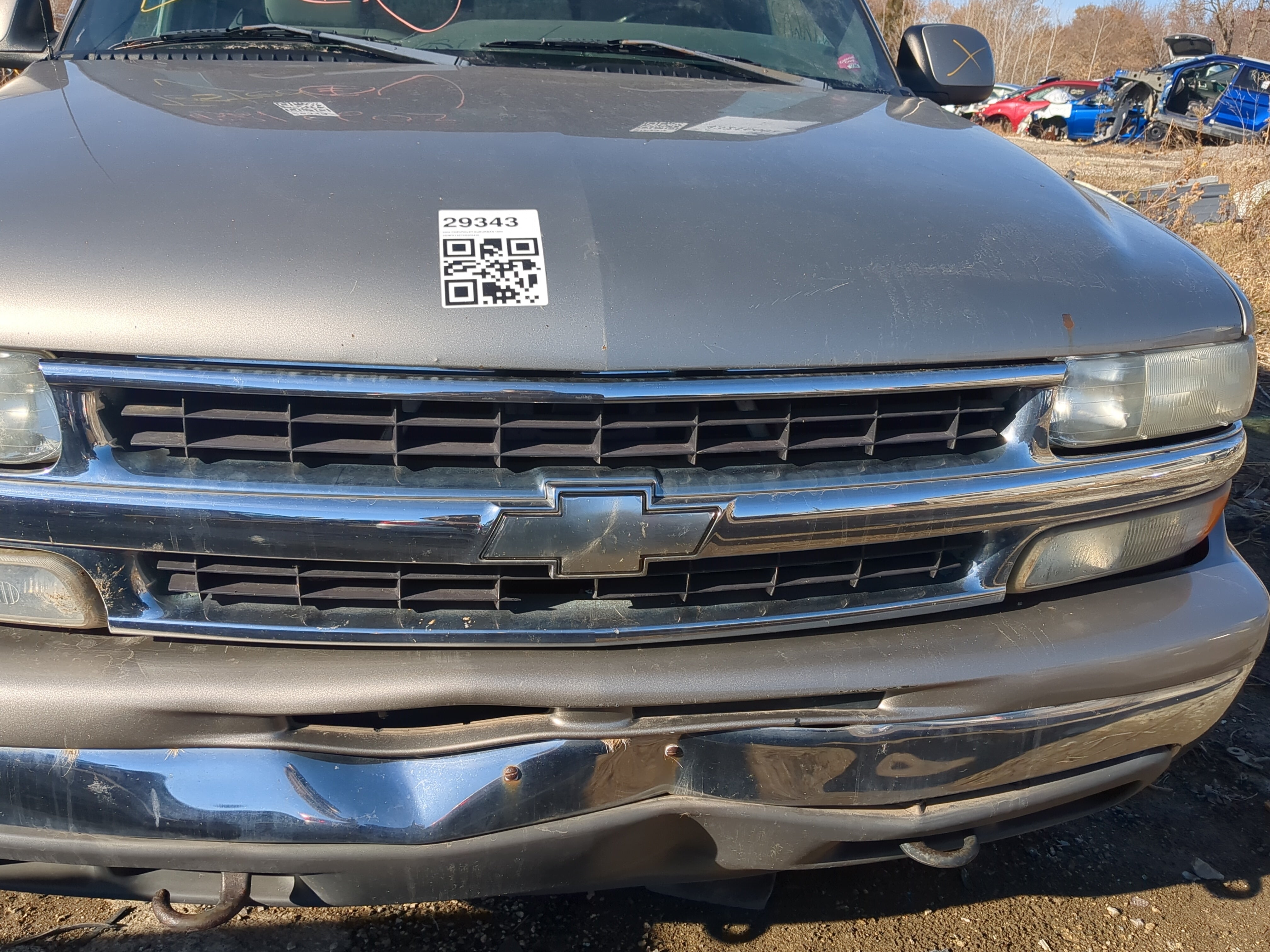 2001-2006 Chevrolet Suburban 1500 Front Grille Bumper Not Included ...