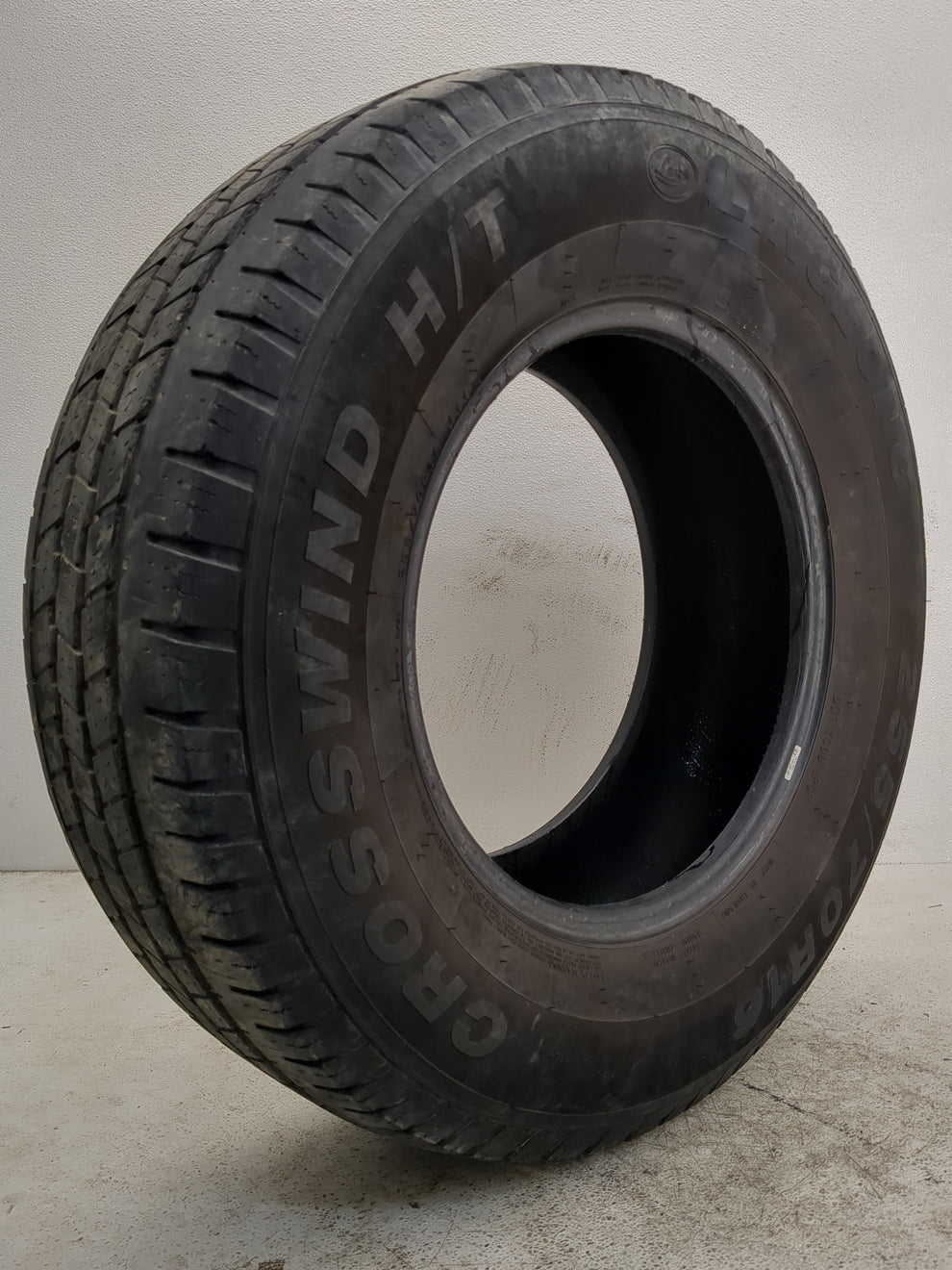 Used Tire 255/70R16 LINGLONG CROSSWIND H/T 111T - Tread Depth 7/32 ...