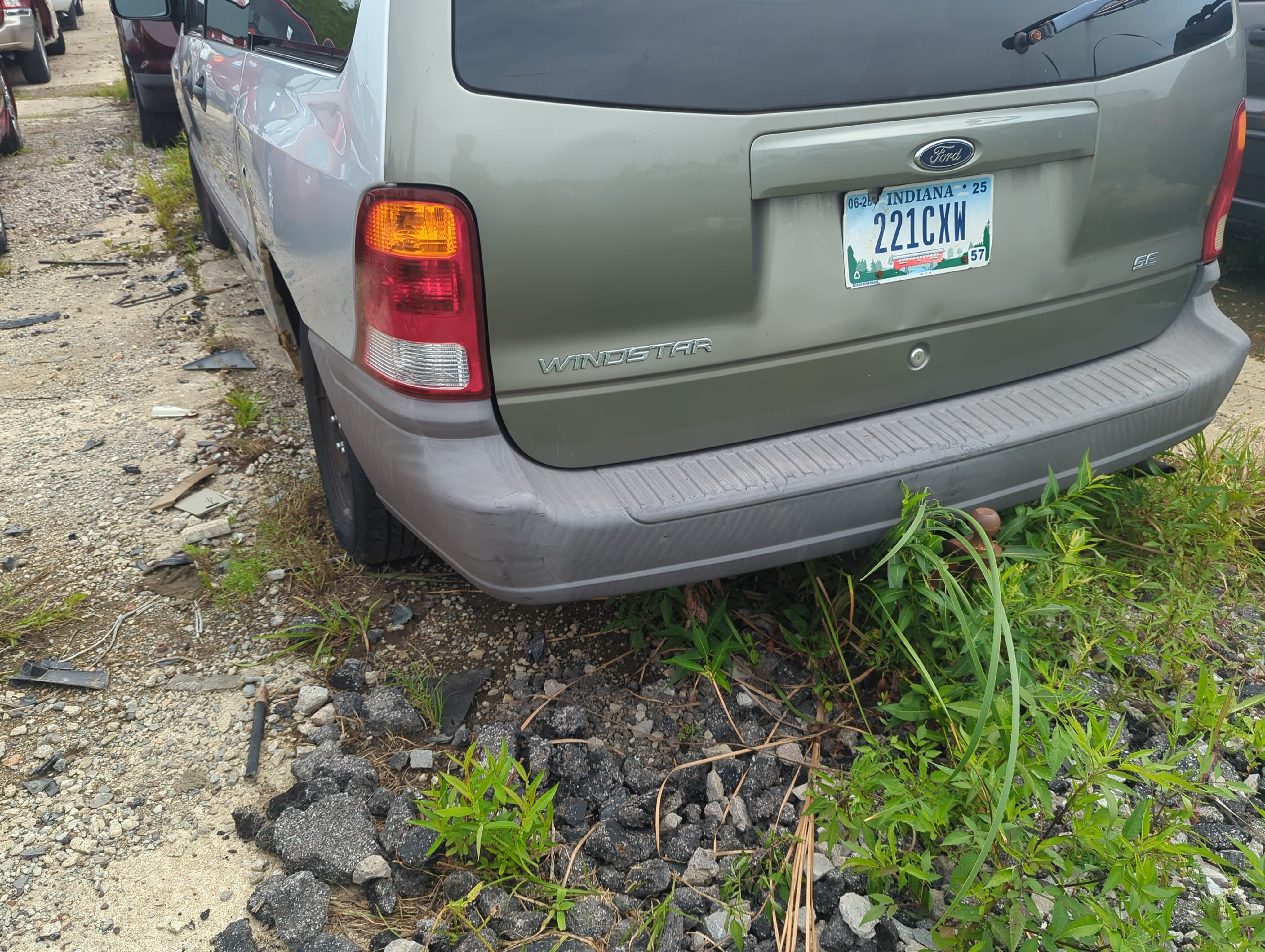 1999-2003 Ford Windstar Rear Bumper Assembly Oem – Oemusedautoparts1.com