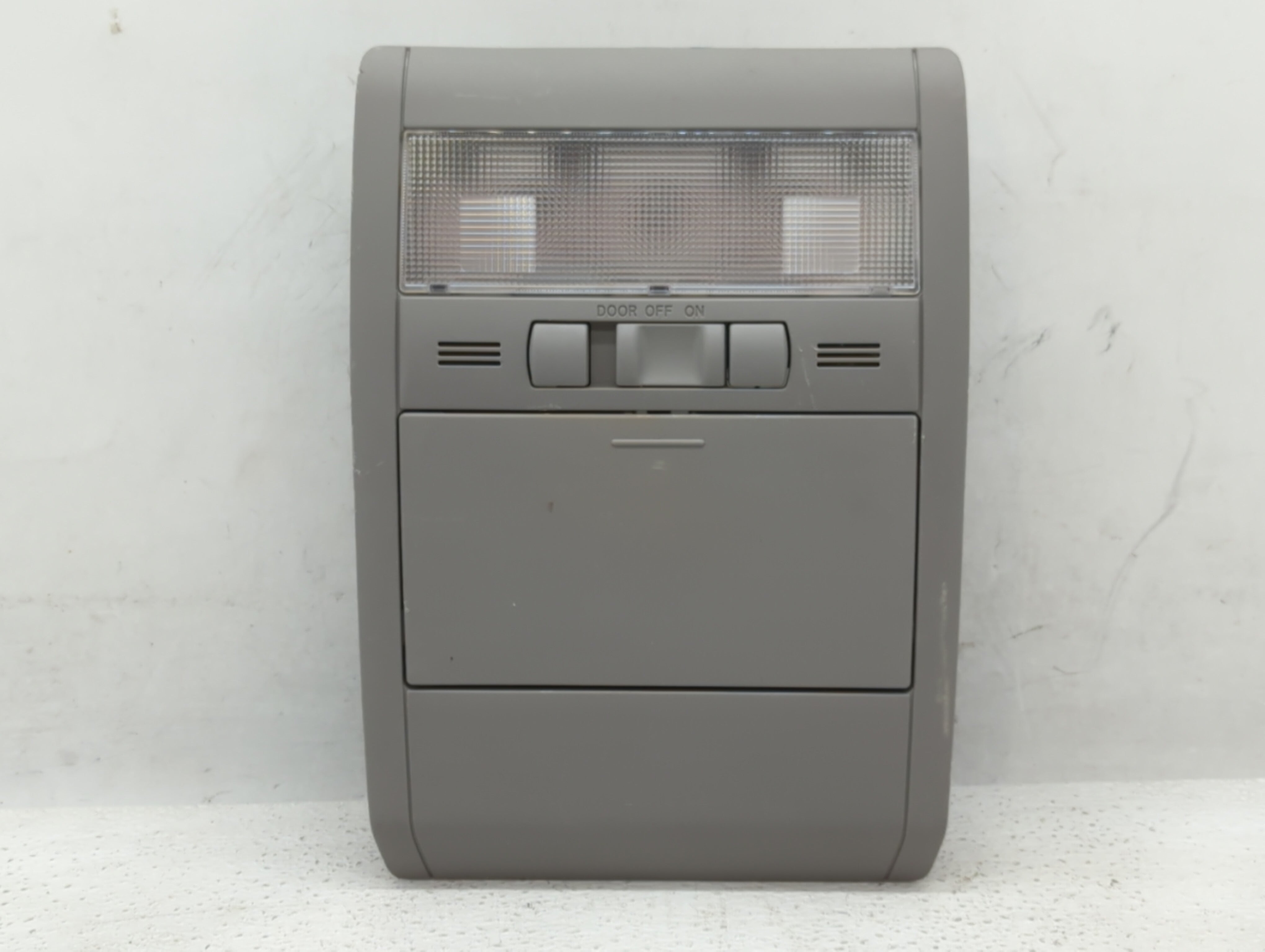 2007 Toyota Prius Overhead Roof Console – Oemusedautoparts1.com