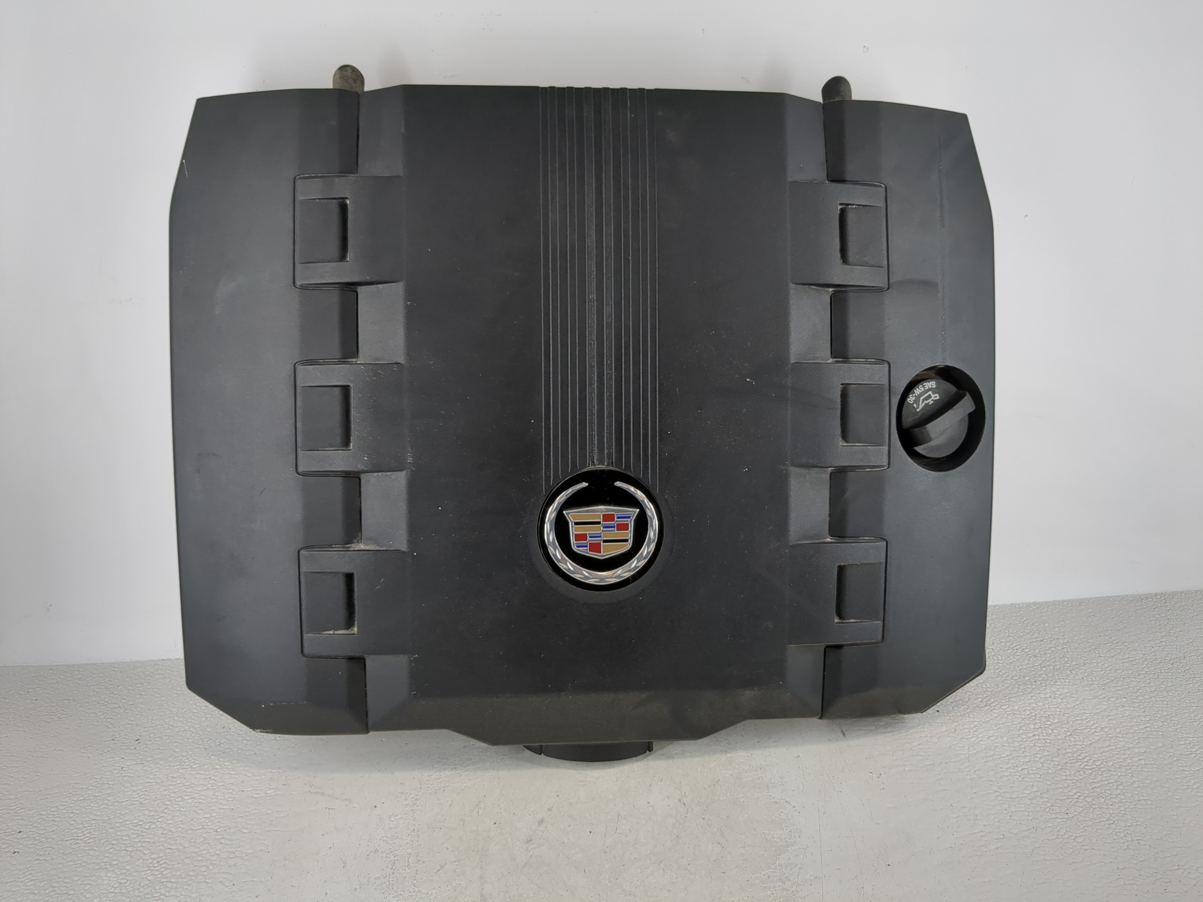2011 Cadillac Cts Engine Cover – Oemusedautoparts1.com