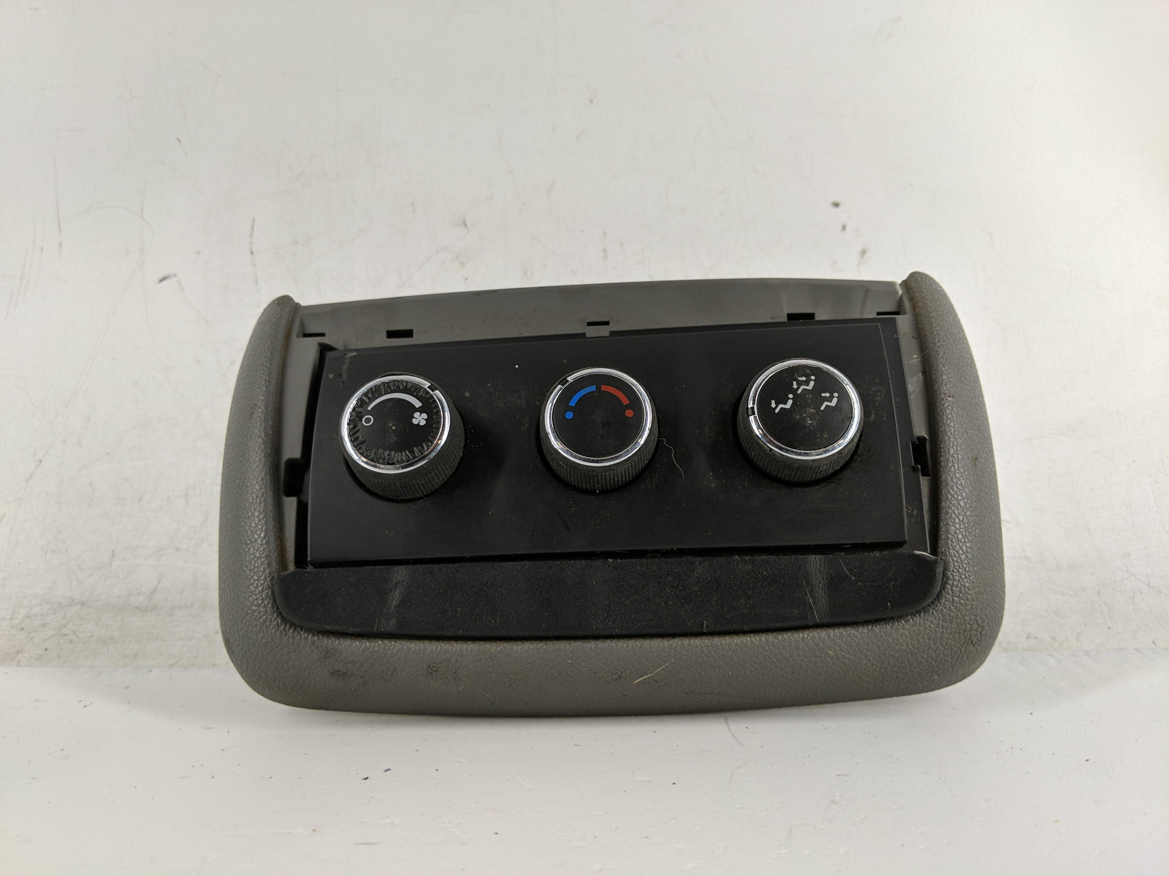 2007-2014 Chevrolet Tahoe Climate Control Module Temperature AC/Heater ...