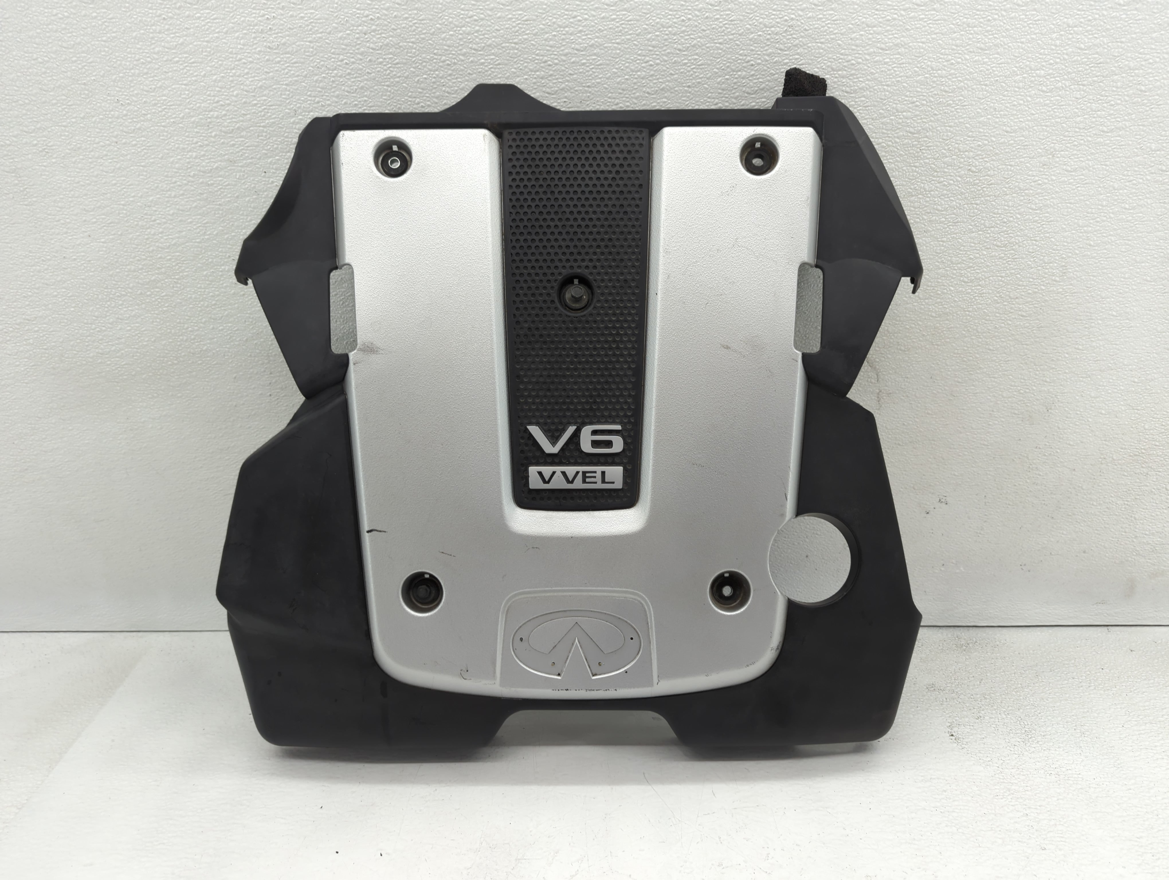 2012 Infiniti G37 Engine Cover – Oemusedautoparts1.com