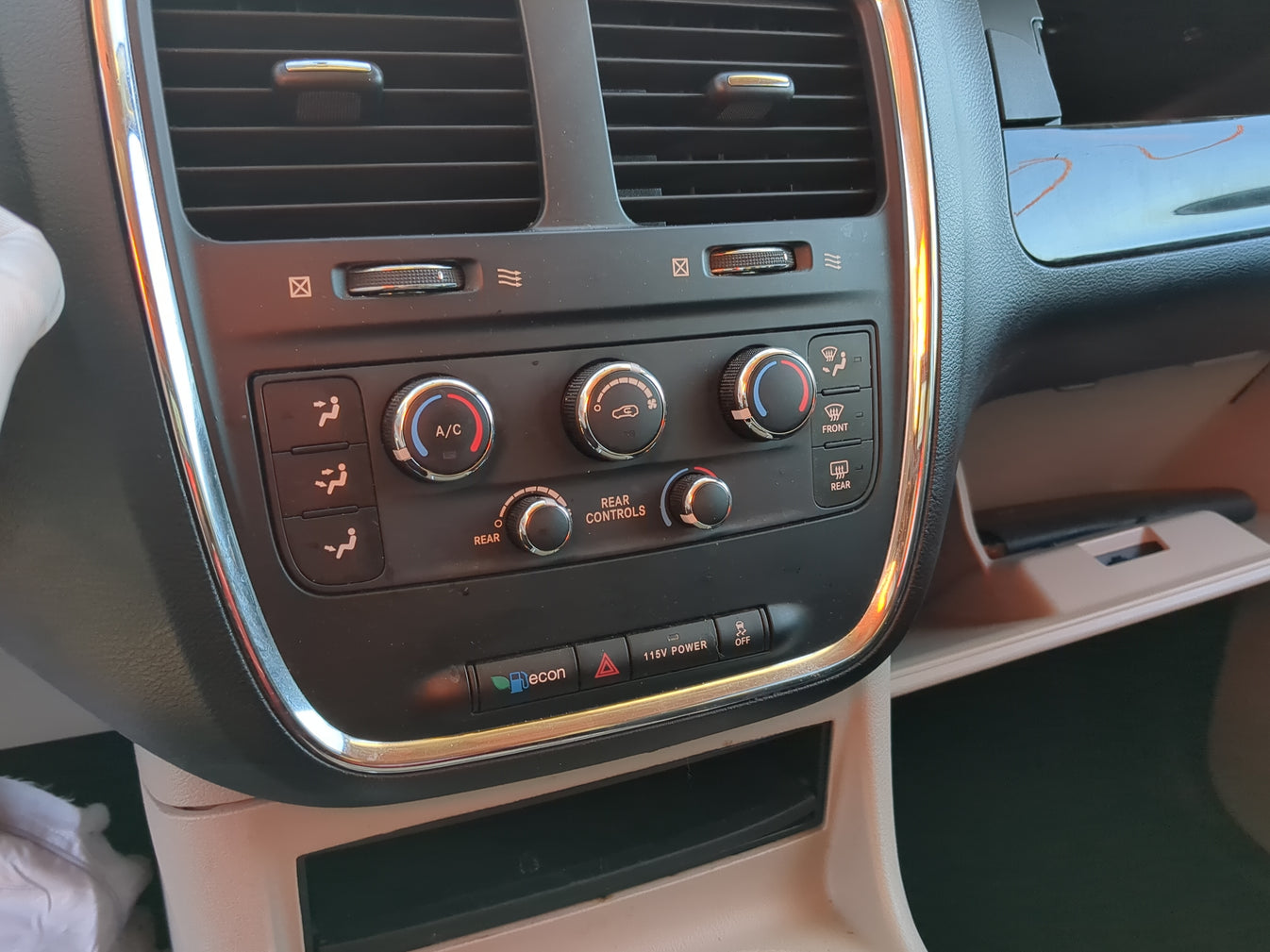 2011-2020 Dodge Grand Caravan Climate Control Module Temperature AC/He ...