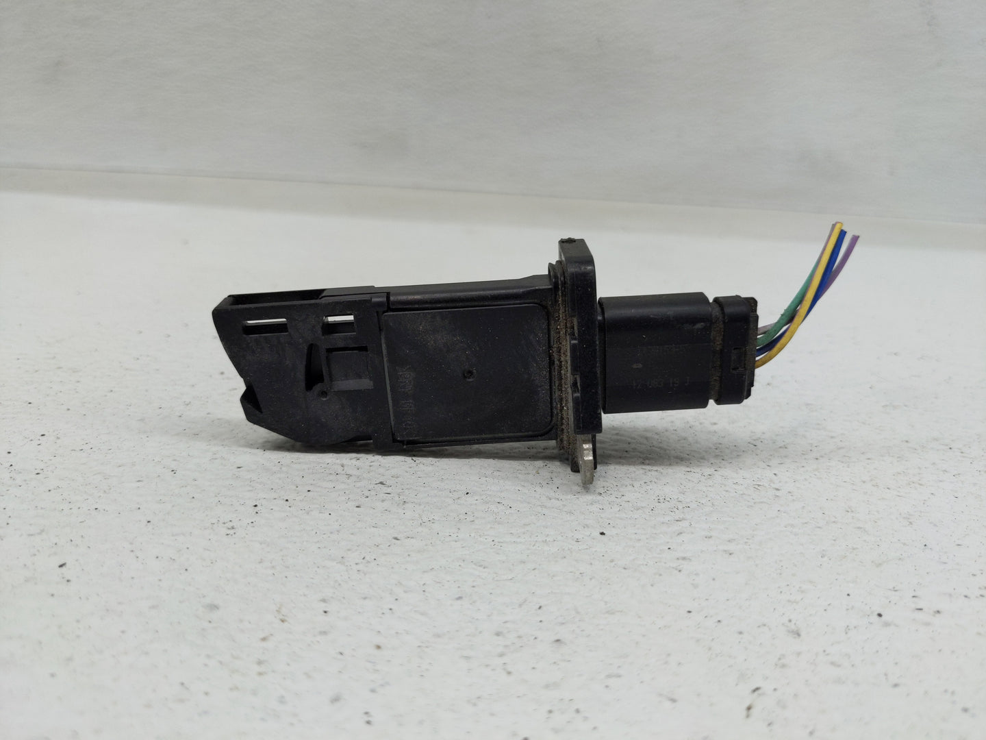 2013-2015 Ford Explorer Mass Air Flow Meter Maf | Used