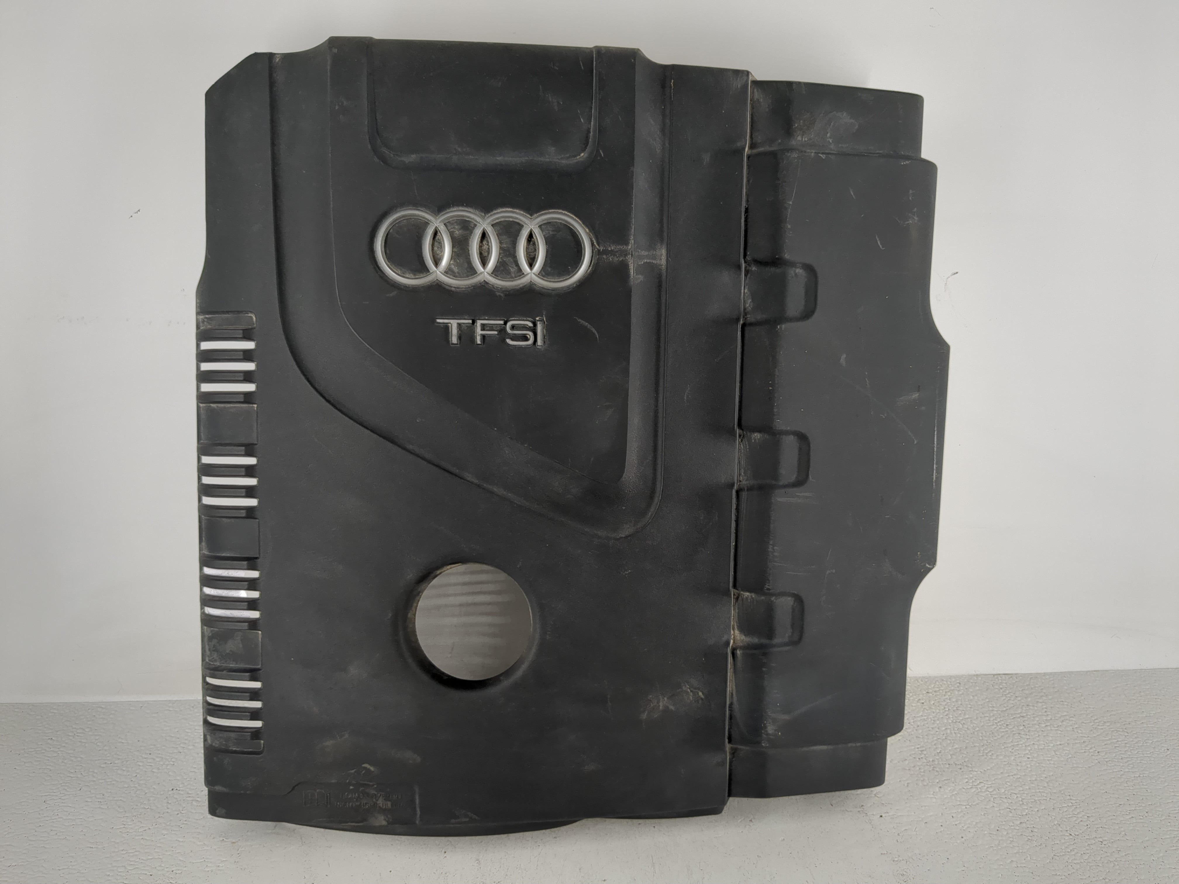 2014 Audi A4 Engine Cover – Oemusedautoparts1.com