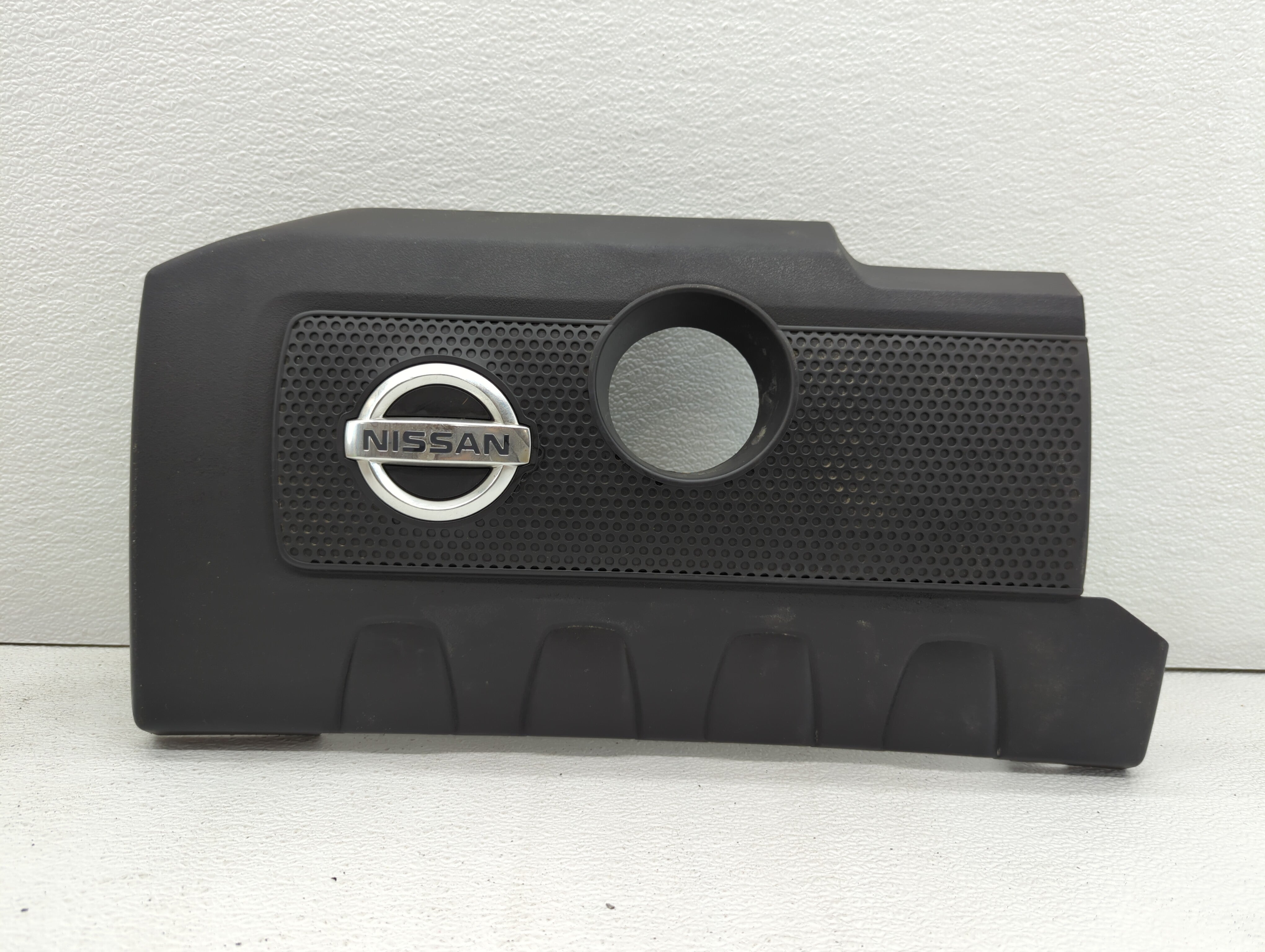 2015 Nissan Sentra Engine Cover – Oemusedautoparts1.com