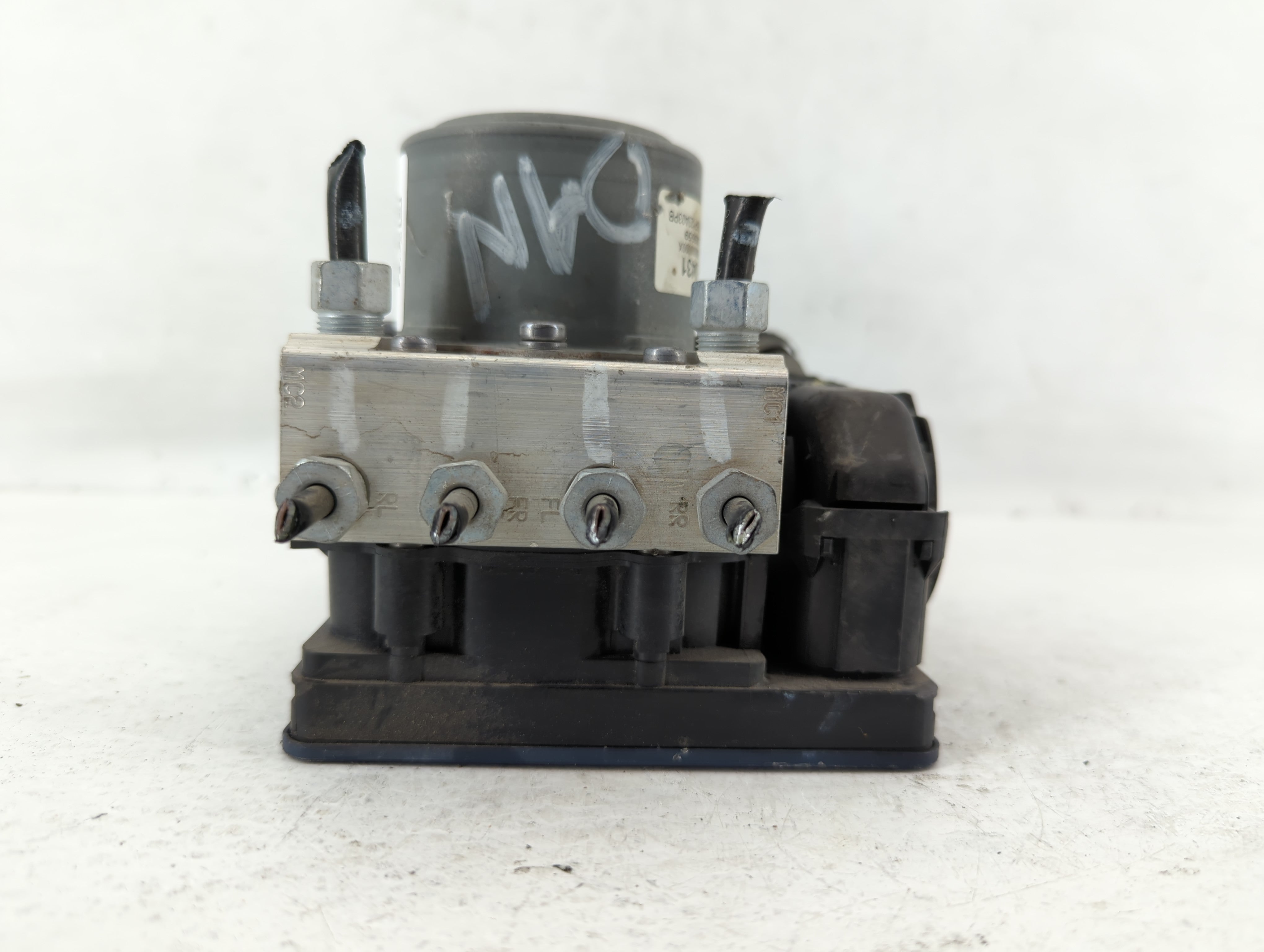 2017-2020 Chevrolet Impala ABS Pump Control Module Replacement P/N:840 ...