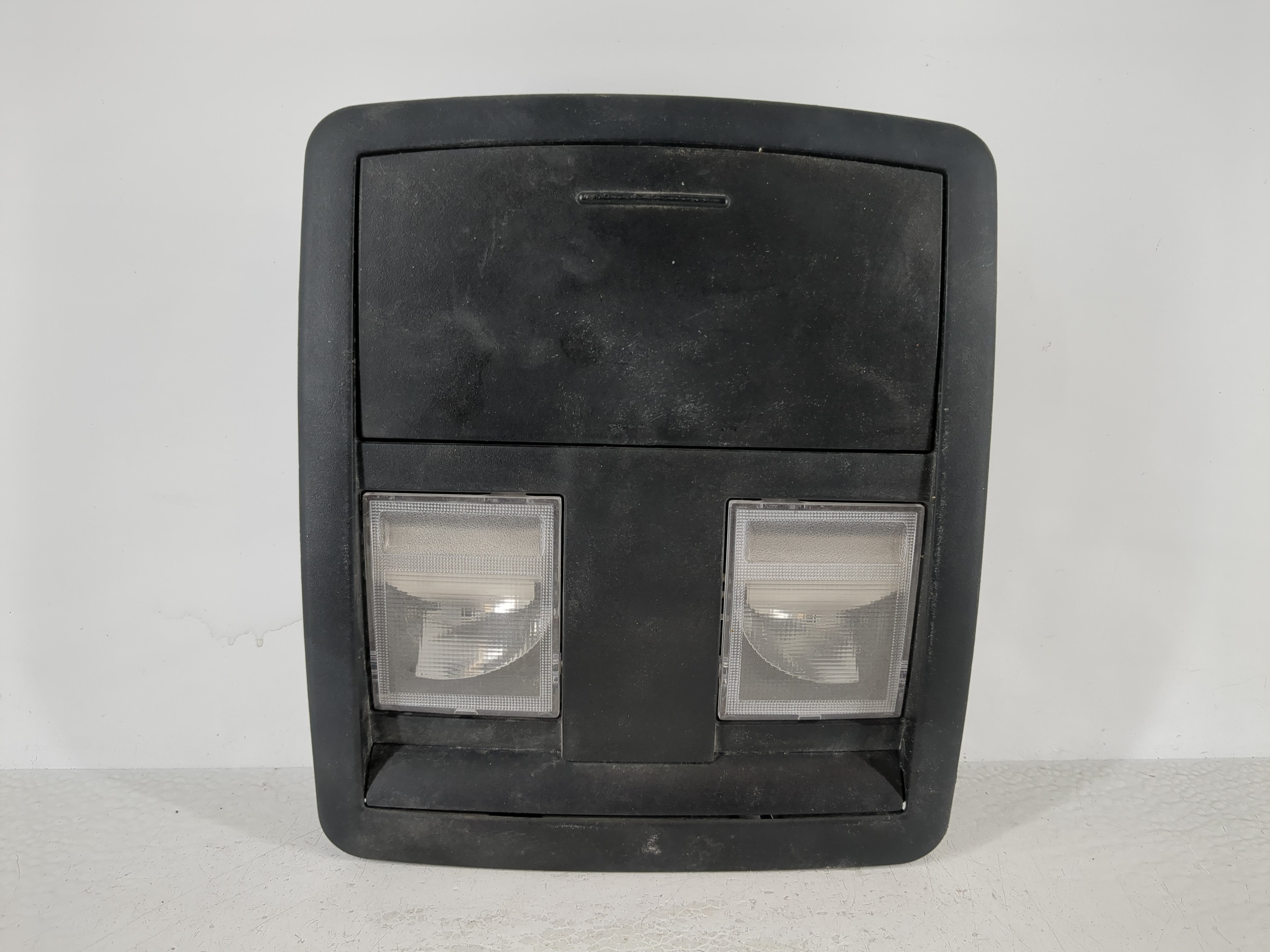 2017 Dodge Challenger Overhead Roof Console – Oemusedautoparts1.com