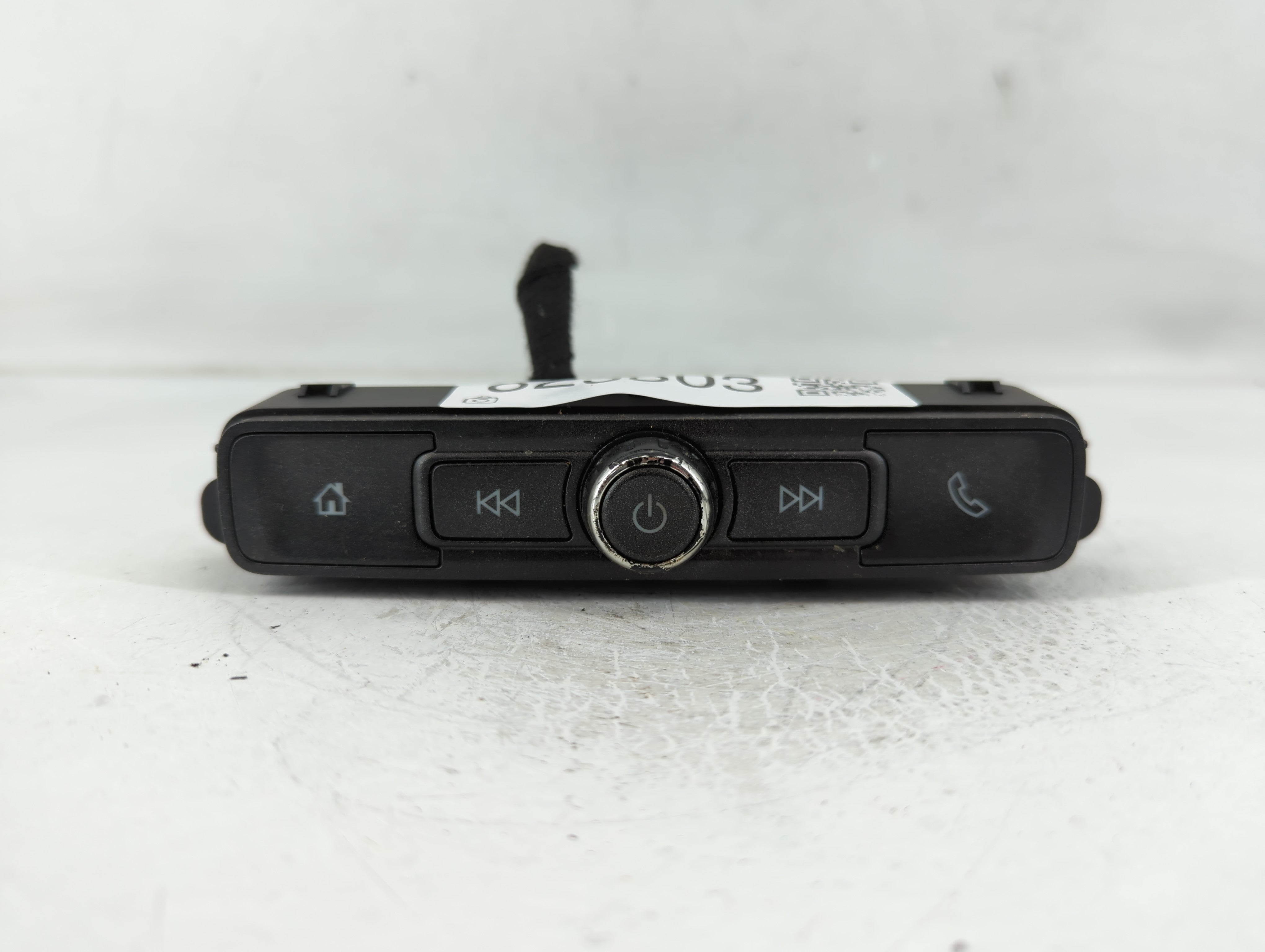 2016-2018 Chevrolet Silverado 2500 Radio AM FM Cd Player Receiver Repl ...